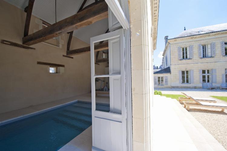 Holiday home with private heated pool in France | Maison Richelieu