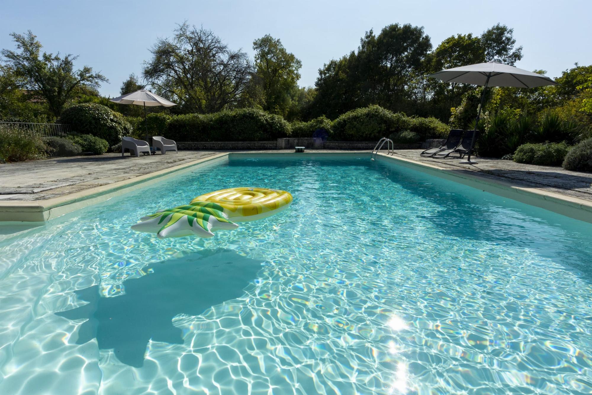 Holiday accommodation with private pool in France | La Barde
