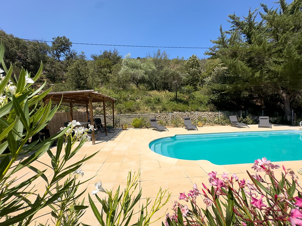 Holiday home with private pool in France | Maison L'Auzina