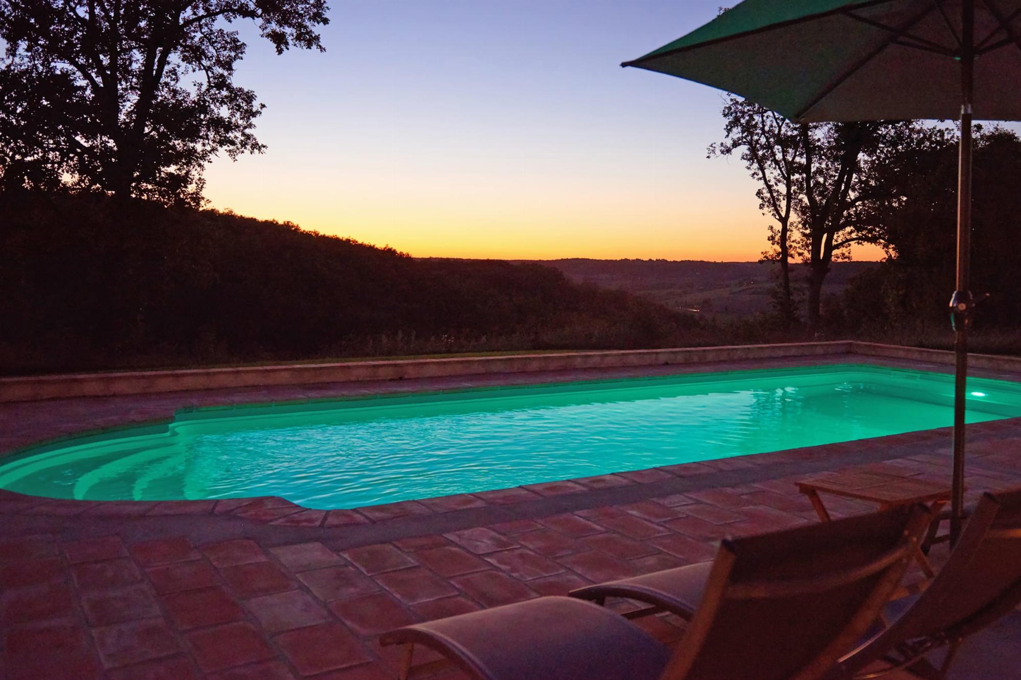 Holiday home with private pool in France | Maison Montratier